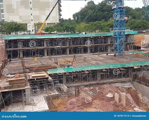 Building Substructure And Super Structure Under Construction Using The Open Cut Method