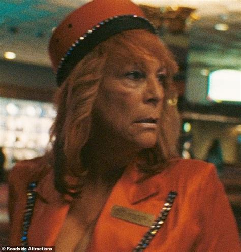 Jamie Lee Curtis Unrecognizable In Shocking Makeover For The Last Showgirl See Her