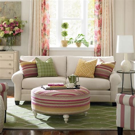 Натуральный текстиль в интерьере фото