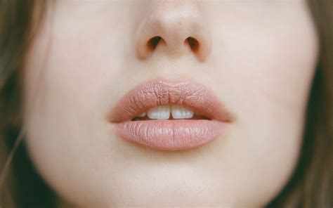 Nude Lips Kindred Black