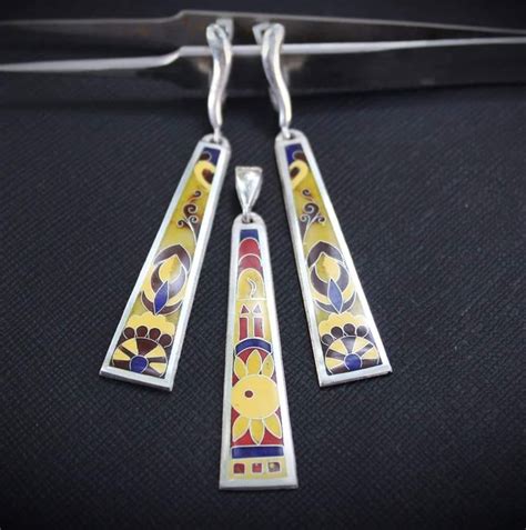 ტიხრული მინანქარი