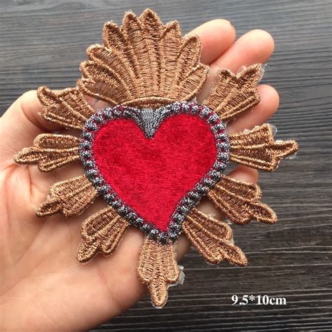 1piece Red Love Heart Embroidery Sew On Patches For Clothes Jacket Applique Diy Accessory