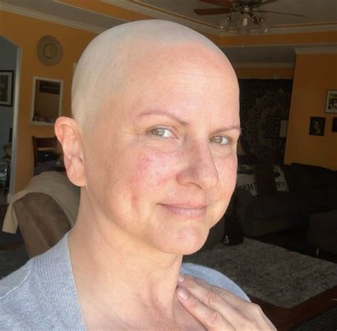 Pin By Ashley Boasso On Bald Women Bald Head Women Shaved Head Women
