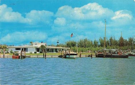 Venice Florida Postcard Venice Yacht Club Boats Docks Pm 1973 B4 Ebay