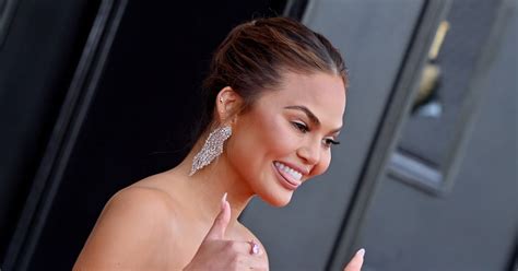 Teigen Tales Chrissy Teigen Posts A Nude Mirror Selfie