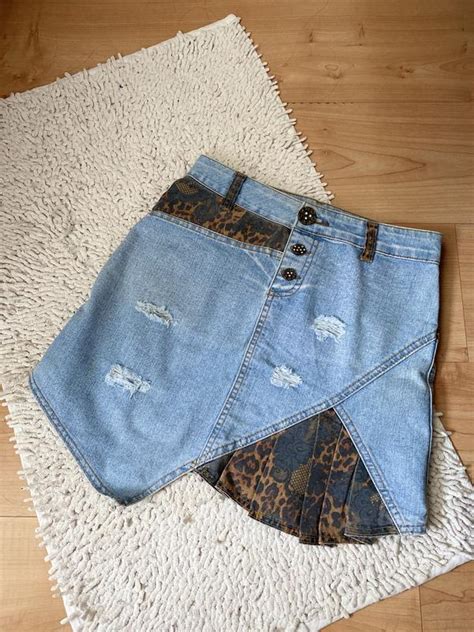 Жіноча міні асиметрічна спідниця — ціна 550 грн у каталозі Міні спідниці Купити жіночі речі за