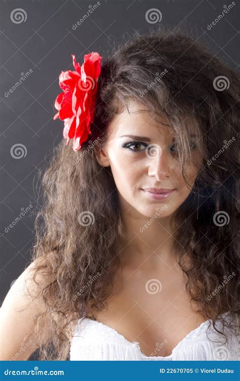 Muchacha Triguena Hermosa Imagen De Archivo Imagen De Retrato 22670705