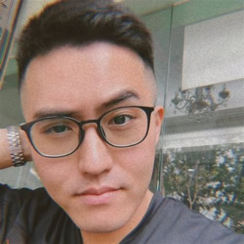 Z Malanore On Threads