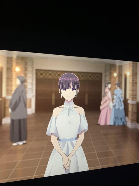 Hes So Tall Or Is She So Tiny Lol R Myhappymarriage