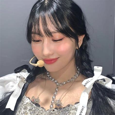 Pin By 🧝🏼‍♀️🧝🏼‍♀️ On Momo Twice Momo Hirai Momo Perfect People