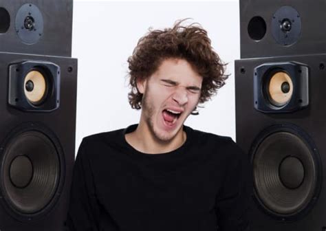 Two Ways To Hook Up Surround Sound To Your TV And Cable Box