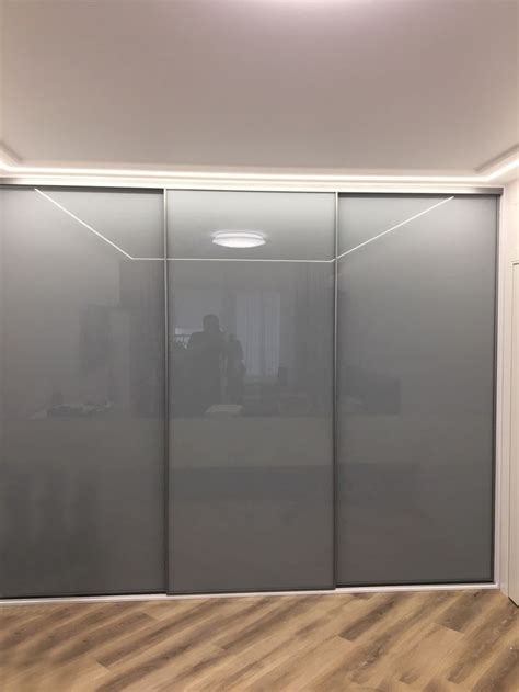 Шкаф купе в современном стиле Zola