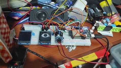 Esp32 C6 Devkitc 1 N8 And St7789 Lcd Spooky Eye Youtube