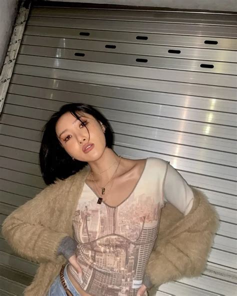 30 Sexy Photos Of Hwasa On The Internet The Day Made