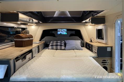 쌍용차 렉스턴 스포츠 칸 캠핑카 실물 공개 가격은 5626만원 탑라이더