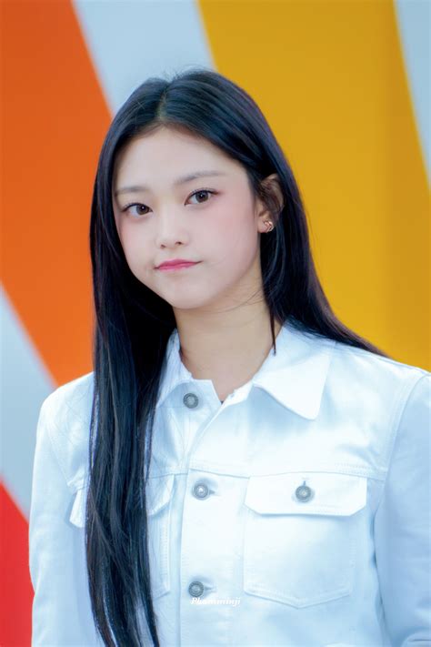 Pin On ヘリン Newjeans