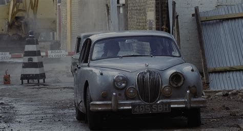 Notorious Car From Withnail And I What Is It Rwhatisthiscar