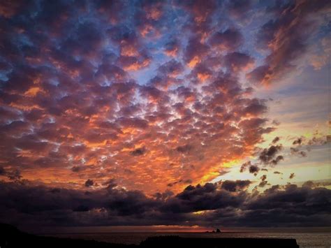 うろこ雲ひつじ雲 絶景事典