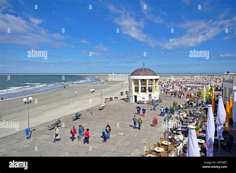 Borkum Strand Stockfotos Und Bilder Kaufen Alamy