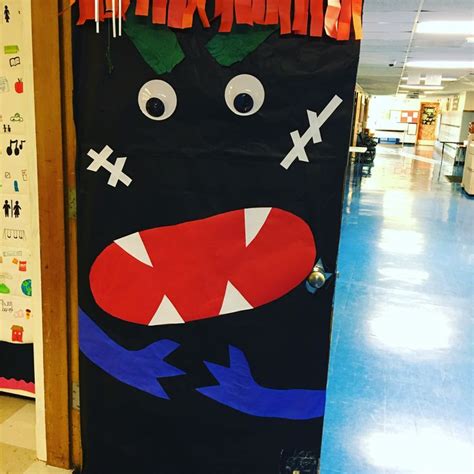 Pin By Maricela Zuniga On Classroom Decor Country Flags Classroom Decor Canada Flag