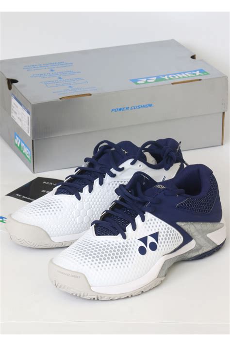 Yonex