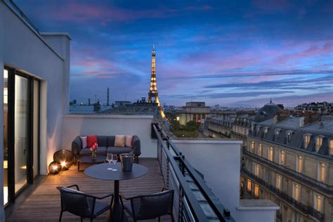 23 Amazing Hotels With Eiffel Tower View In Paris