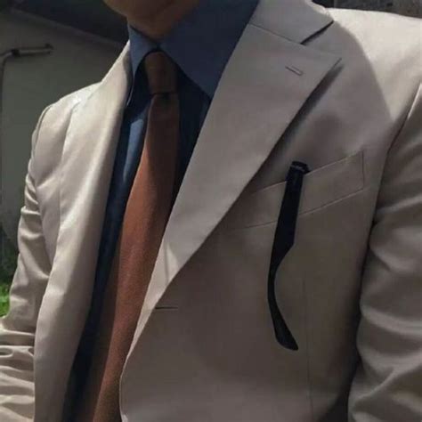西服男生头像精选10张 男生头像 头像大全