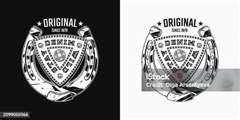 스틸 말굽이 있는 모노크롬 로고 가죽 삼각형 브랜드 패치 텍스트 서양 빈티지 스타일의 디자인 요소 의류 티셔츠 표면 장식 0명에 대한 스톡 벡터 아트 및 기타 이미지