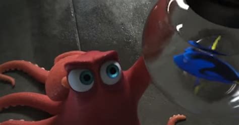 Can Octopuses Really Walk On Land Hank From Finding Dory Is Pretty