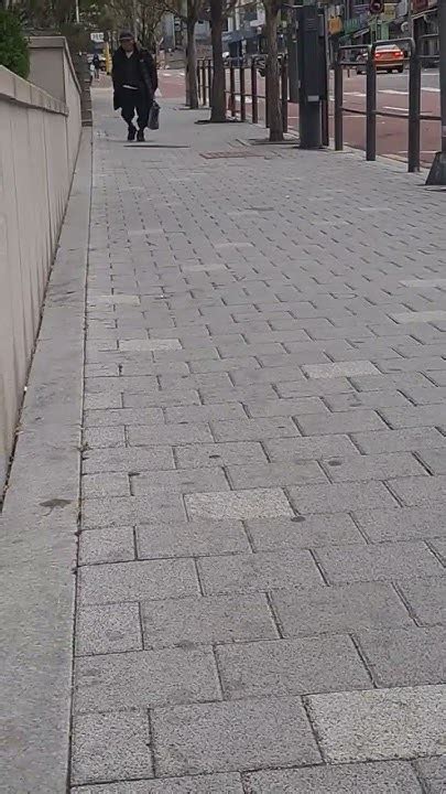 동네어느모테에사시는~~오늘내일할배 측은함이느껴진다 ~~~웬지 모를먼훗날의 내모습~~ Youtube