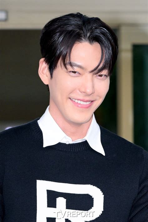 [t포토] 김우빈 여심 녹이는 미소