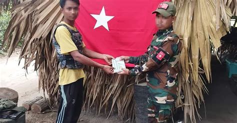 မှော်ဘီရဲတပ်ရင်းမှ ရဲ ၁ ဦး လက်နက်ဖြင့် အလင်းဝင်၊ ကျပ်သိန်း ၅၀ ချီးမြှင့်