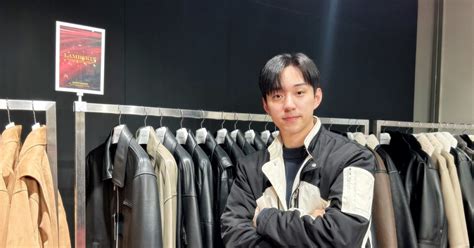 완성도 높인 기본템 가죽 재킷 올 무신사서 2만개 팔렸죠 요즘 뜨는 브랜드