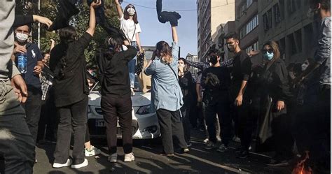 تداوم صدور احکام اعدام و شلاق علیه معترضان، همزمان با وخامت حال زندانیان شکنجه شده ایران