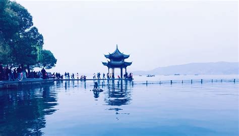 好像每天都有很多网红在西湖📷拍照直播的样子！（2019版） 美图社区 美图秀秀