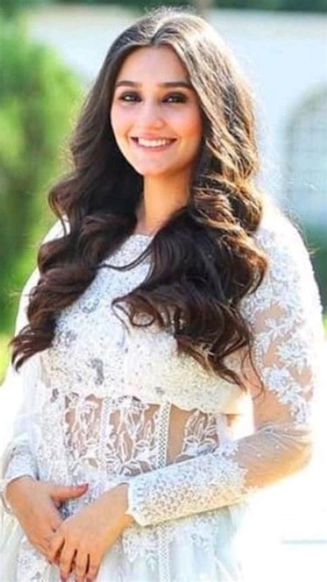 Kaisi Teri Khudgarzi Beautiful Italian Women Pakistani Fashion Bollywood Dress