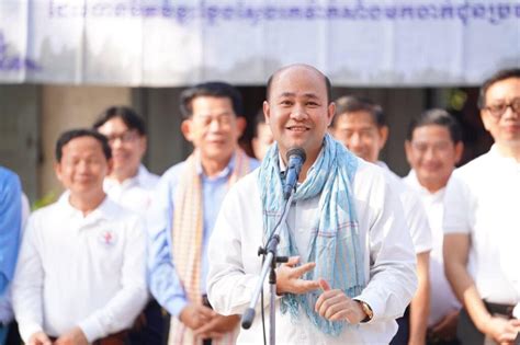 ឯកឧត្តម ហ៊ុន ម៉ានី «ខ្ញុំពេញចិត្តនឹងធ្វើ […] បេះដូងខ្ញុំ