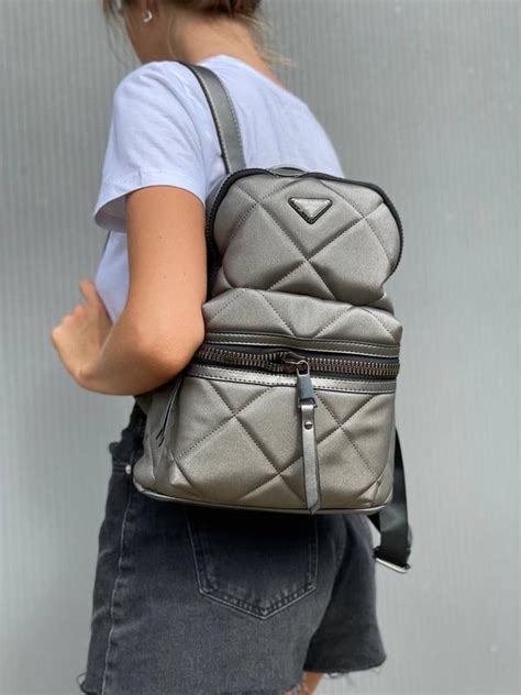 Рюкзак в стиле прада Prada Grey Backpack стильный портфель — цена 1300 грн в каталоге
