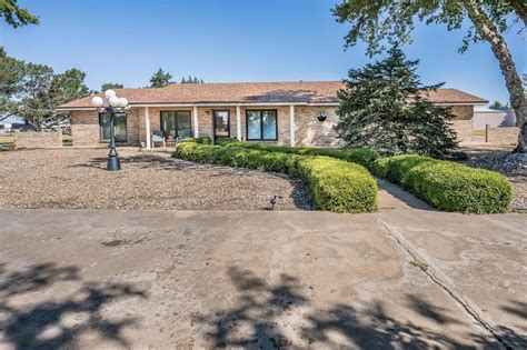 7424 Olton Rd Plainview Tx 79072