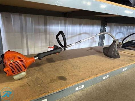 Echo GT 225 Gas Powered String Trimmer Curved Shaft Roller Auctions