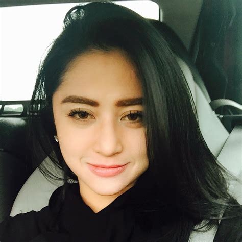 Dewi Persik Selfie Cantik Terbaru Seksi Dah Zona Artis Lagi