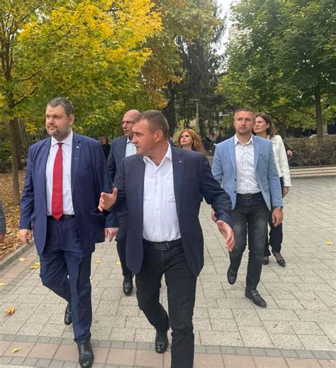 Съпредседателят на ПГ на ДПС Делян Пеевски се срещна с кандидатите за кметове общински