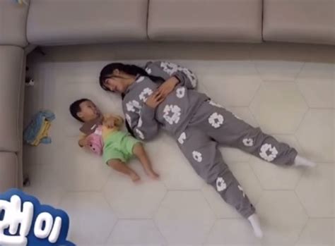 [잡담] 민지랑 정우 펜싱 김준호아들 은우동생 보고 개크게 웃음 인스티즈 Instiz 연예 카테고리