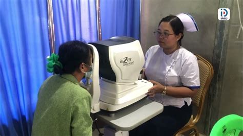 အထူးကုဆရာဝန်ကြီးများ နယ်လှည့်ဆေးကုသရေးအဖွဲ့ ကျွဲနွားထောက်ကျေးရွာသို့ အခမဲ့ကွင်းဆင်းကာ ဆေးကုသပေးခ