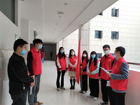 管理系学生第一党支部举行“教学秩序维护和教学督查”党日活动