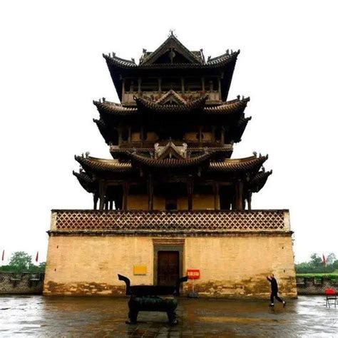 美在身边 晋在眼前 古建精品秋风楼 因汉武帝而闻名于世 后土 祭祀 建筑