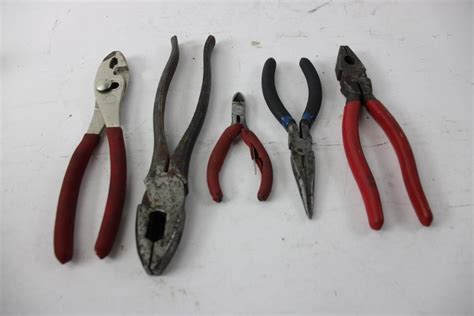 Assorted Tool Bag Screwdrivers Wrench Bits And More Property Room