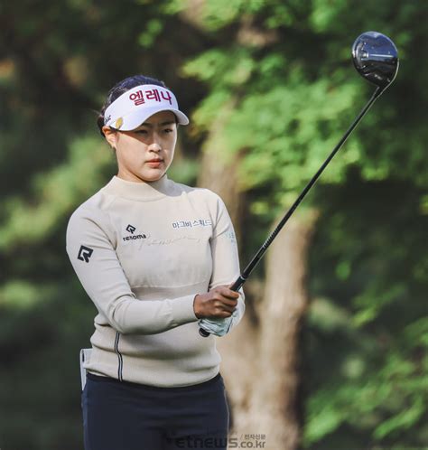 포토 김민주 정확하게 목표를 조준해요 전자신문
