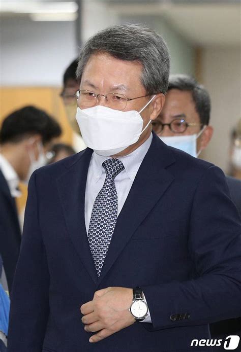 삼성 경영권 불법승계 재판 출석하는 이영호 사장