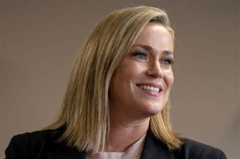 Photos Senate Candidate Tiffany Smiley Campaigns In Issaquah Wa